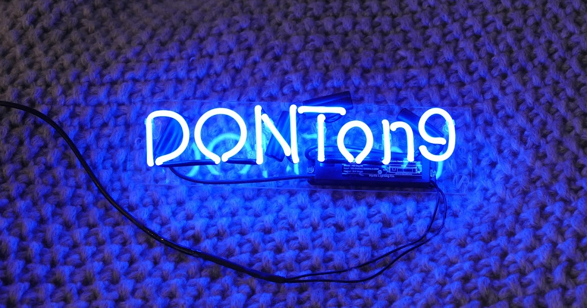 The Best Neon Lights For Your Bedroom- Naaaaaaa Review - fantail flo