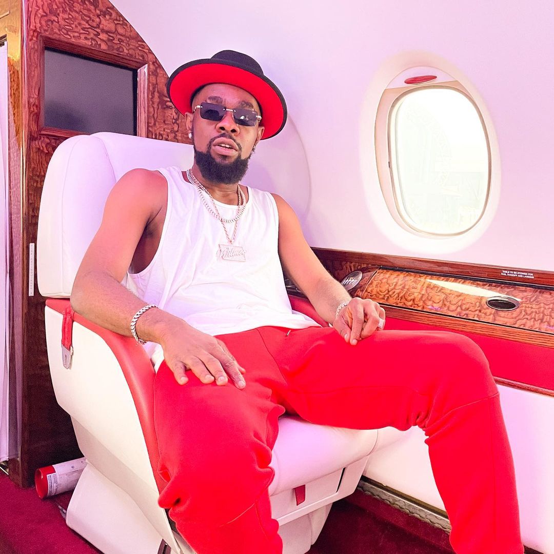 Pictures Of Patoranking In Private Jet: Patoranking doesn't have a ...