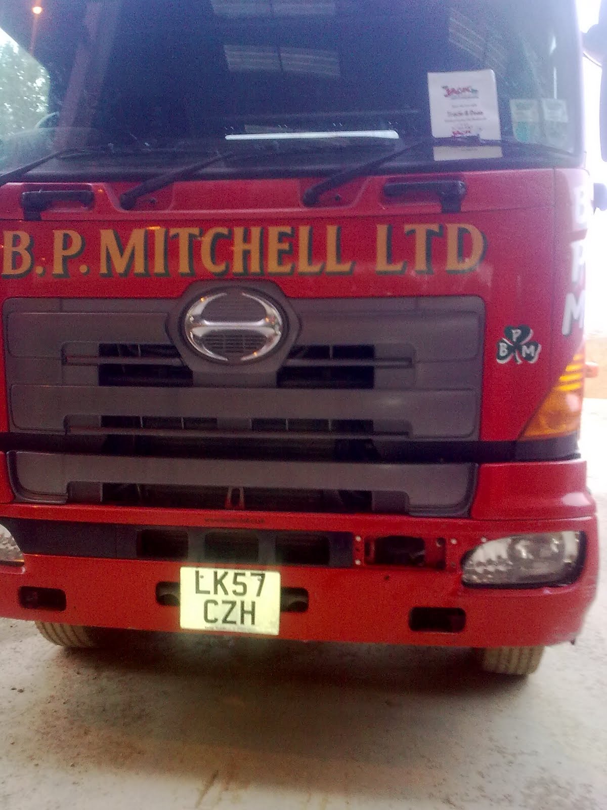 Share JACK love with Tracie & Dean: 30 BP Mitchell Lorries with JACK FM ...