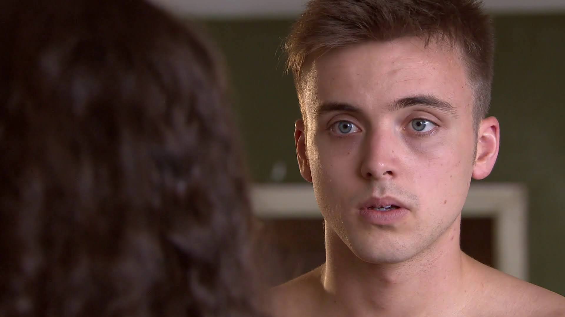 Hollyoaks off the Charts: Parry Glasspool Shirtless