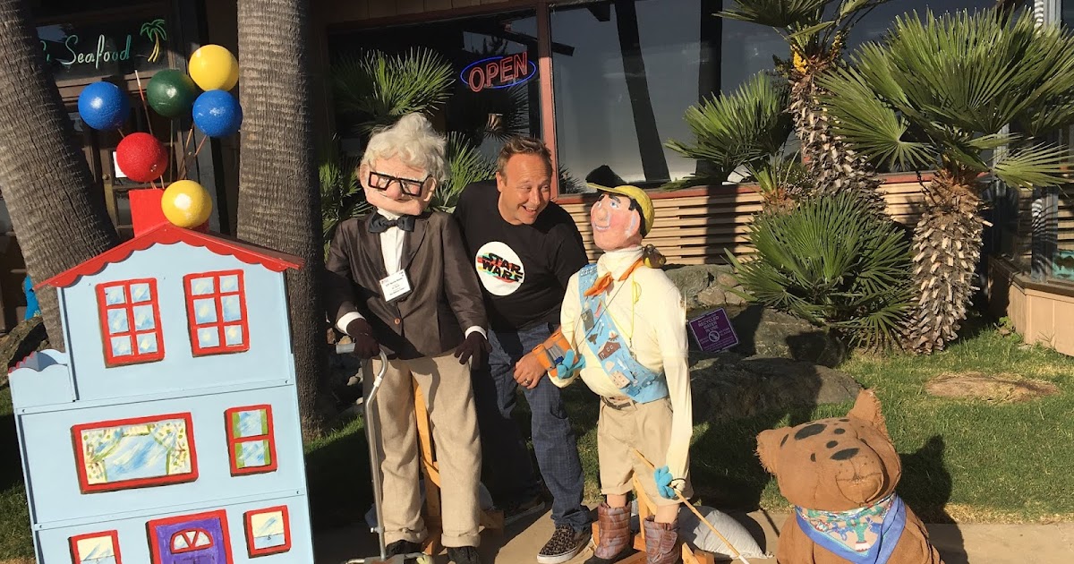 Thinking Pink: First Scarecrow Sightings!