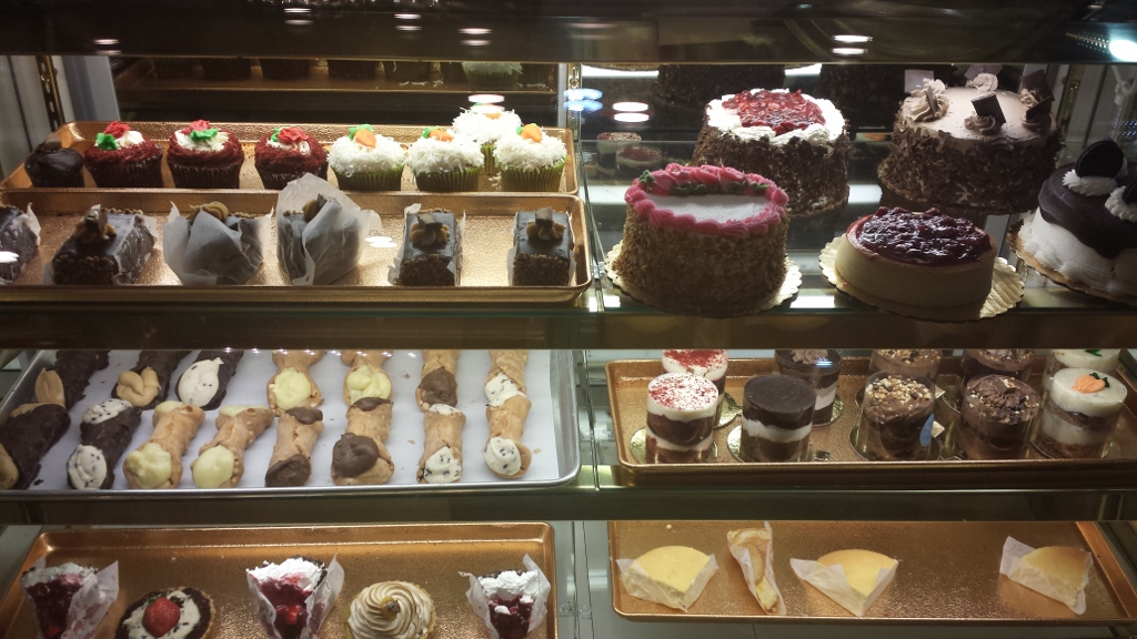 JRochelle Designs: Potito's Italian Bakery: Home of the "Best of Philly ...