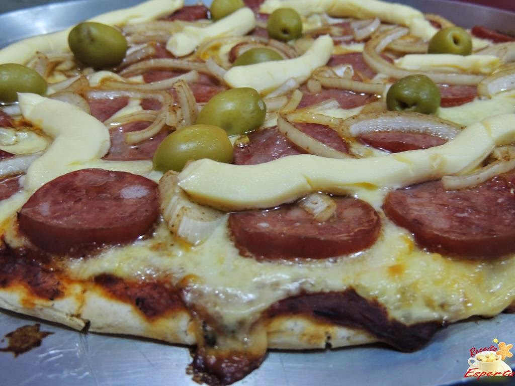 MASSA DE PIZZA CASEIRA - Priscila Schulz | RECEITA ESPERTA - Moda e ...