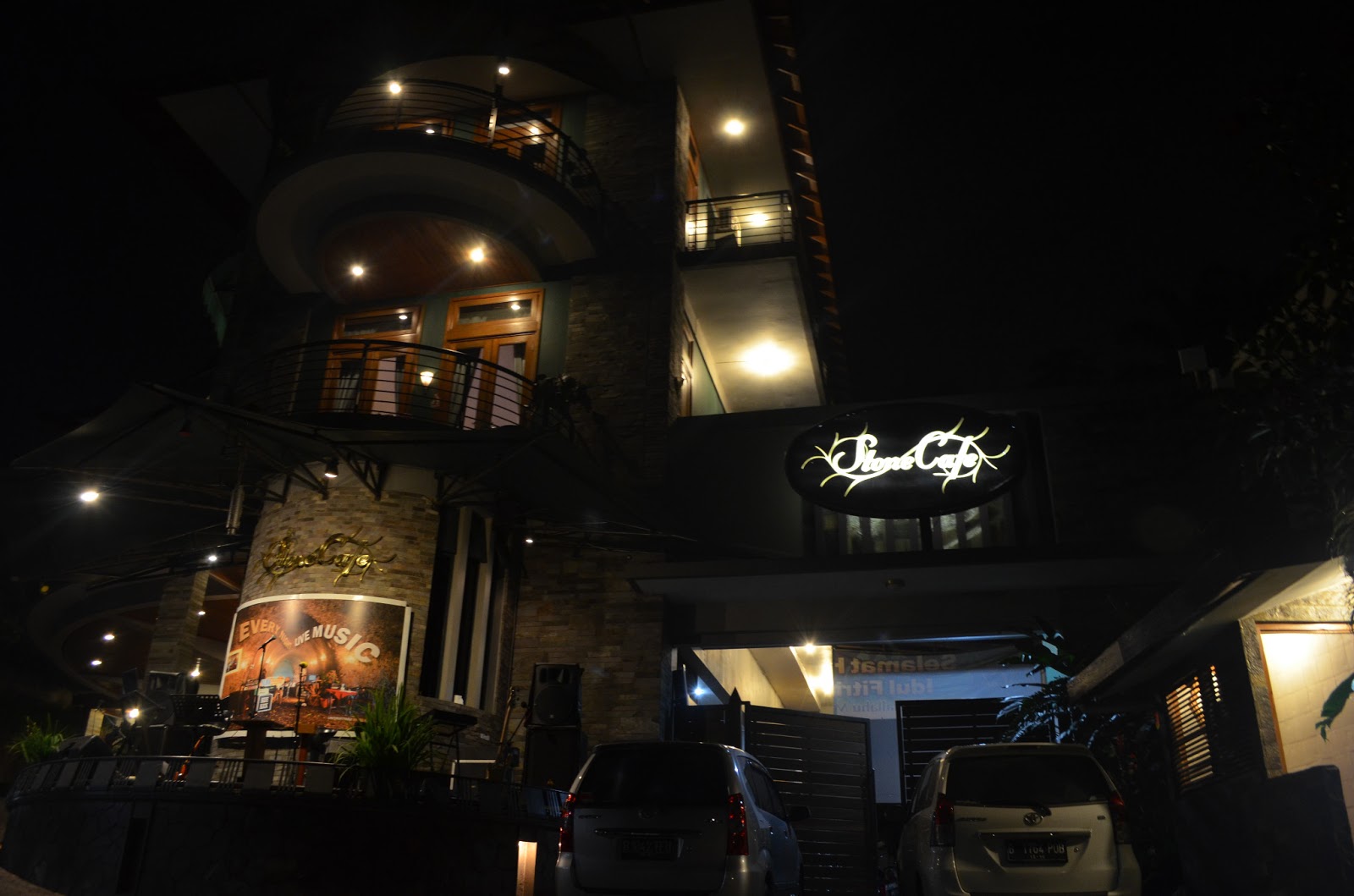 ♥ Word Is More Than Everything ♥: The Stone Cafe @ Bandung万隆