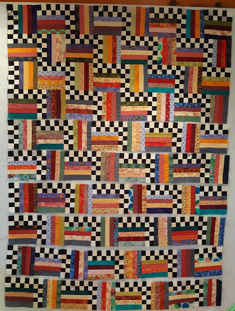 AlliKat Quilts: Checker Board Rails