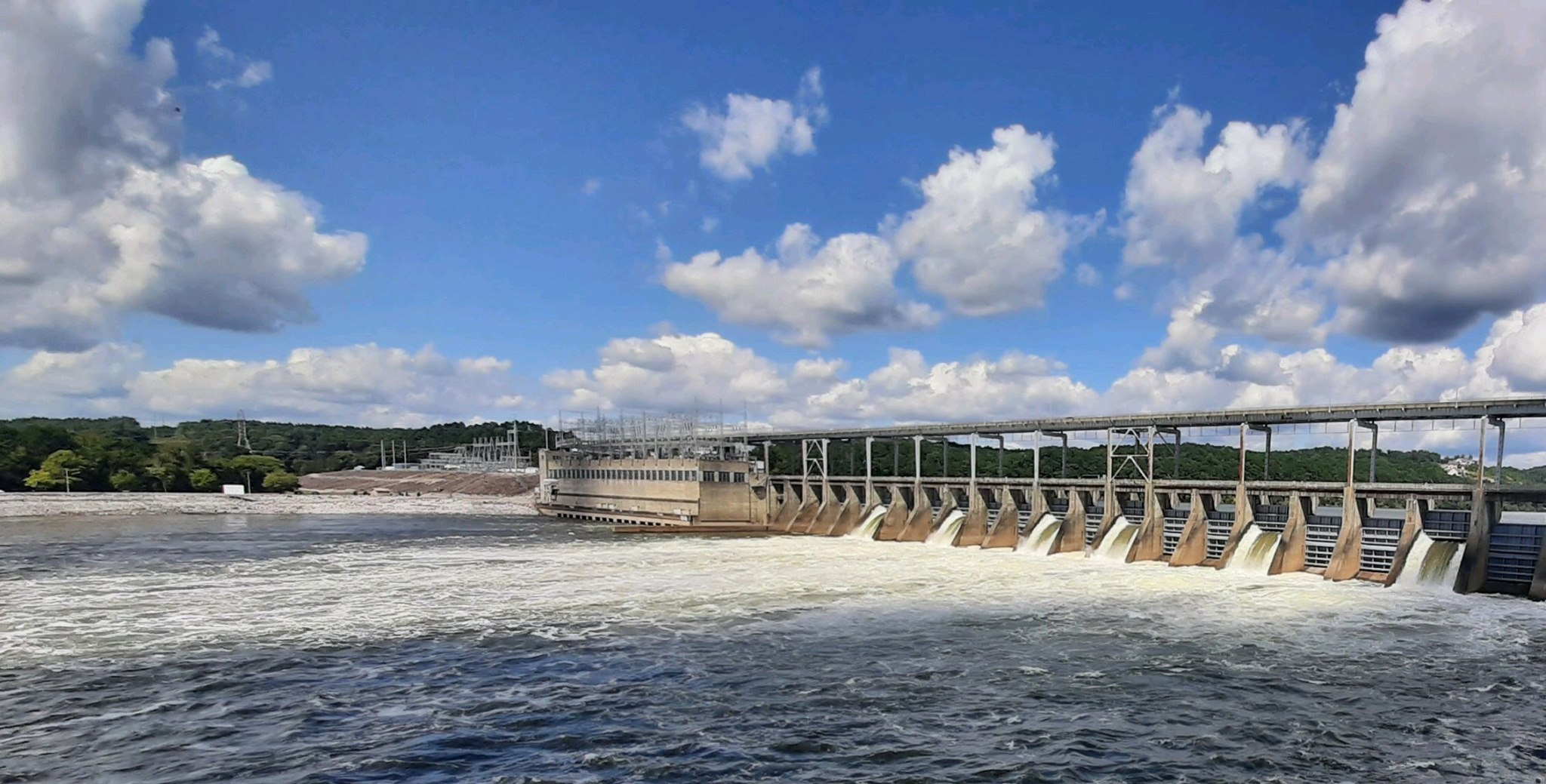 Industrial History: 1938 TVA 247netMW Pickwick Landing L&D