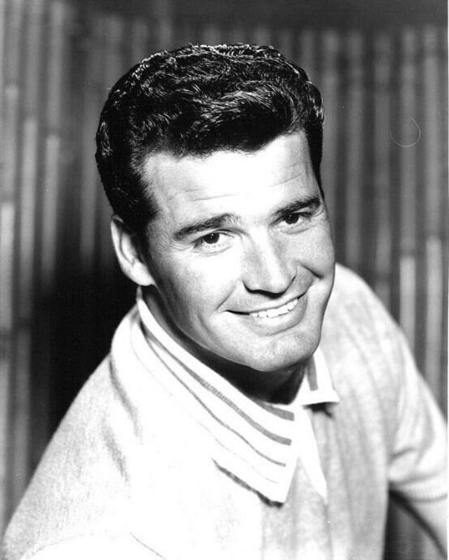 35 Handsome Portrait Photos of James Garner in the 1940s and ’50s ...
