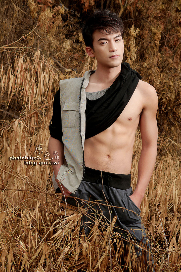 BLUE MEN magazine: 想更了解艾偉倫嗎??