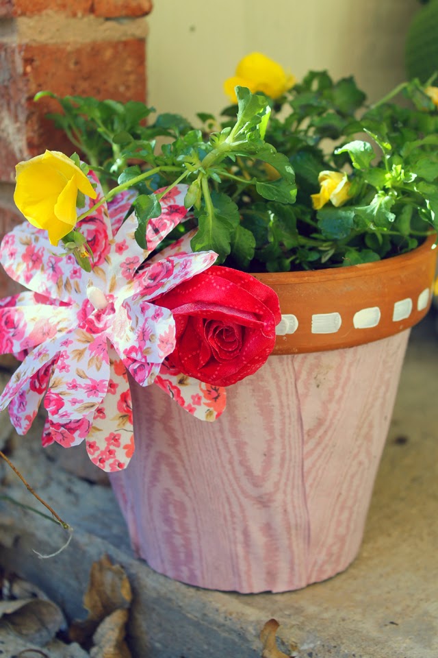 Easy Fabric Flowers | Helmar