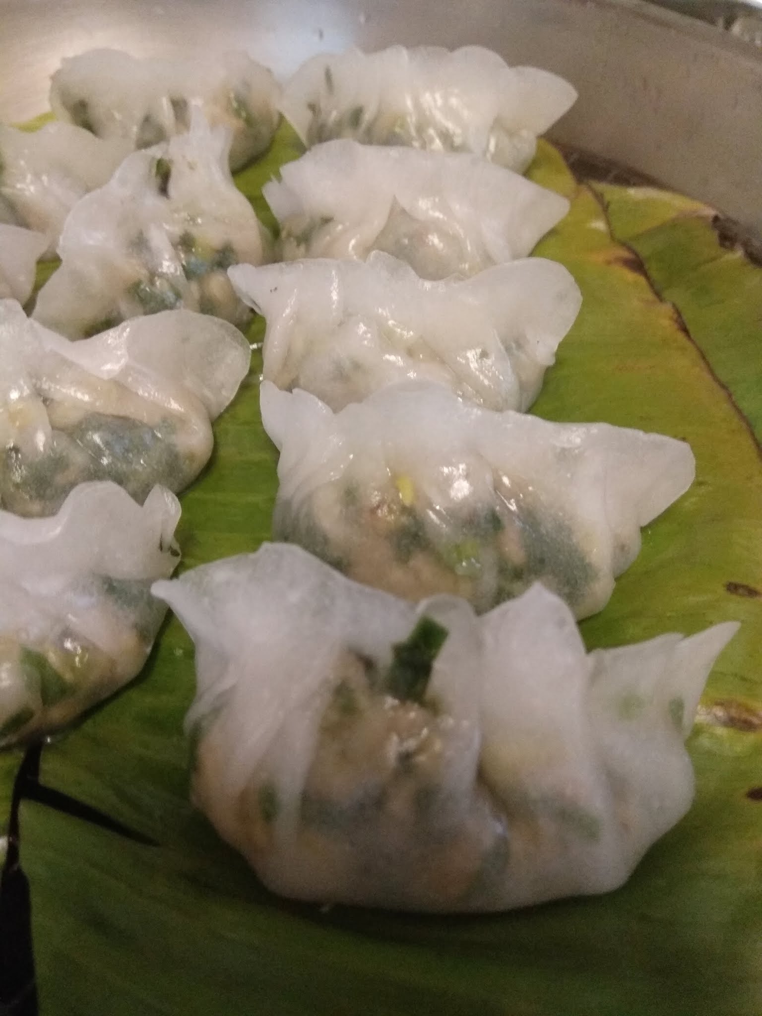 Elinluv's Tidbits Corner: Chives Crystal Dumpling