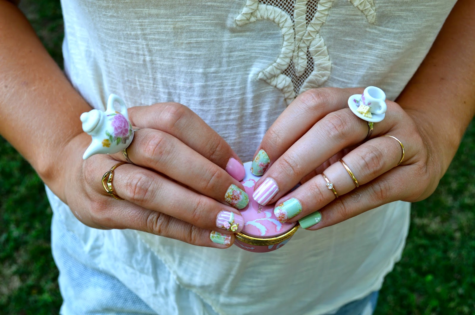Patti Cake: Tea Cup Saucer Nails