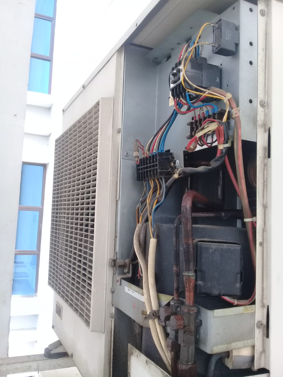 Sistem kerja AC central dan cara merawatnya - Juraganacee.com