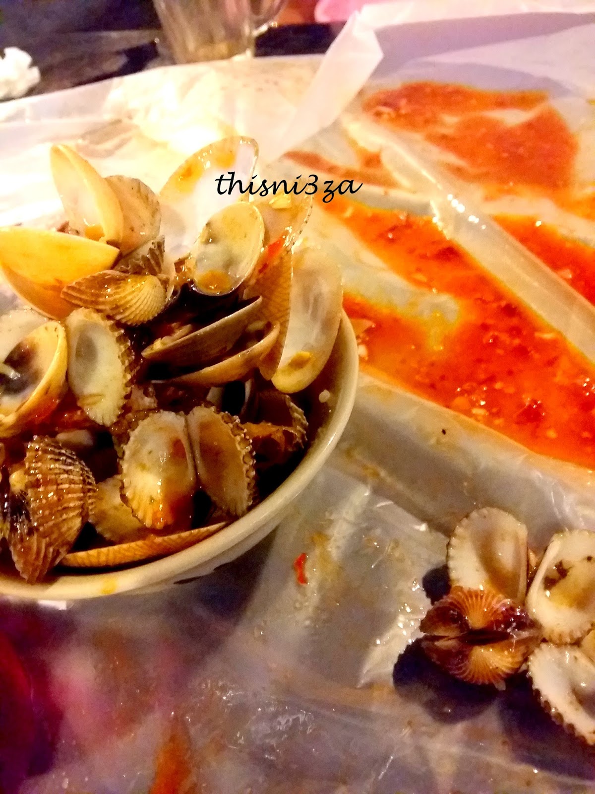 SHELL OUT @ SUKHUMVIT ~ My Story Board