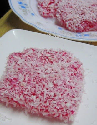 My Kuali: Bronok - kuih sagu kukus