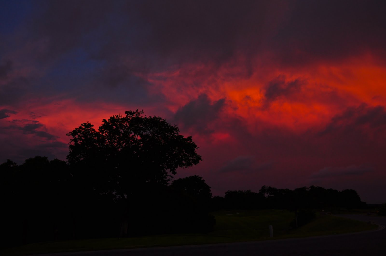 Tamarindo, Costa Rica Daily Photo: Eastern sky clouds catching the ...