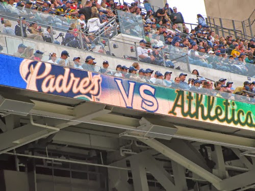 Motion Graphics & Animation: Arenamation: LED Fascia or Ribbon Board