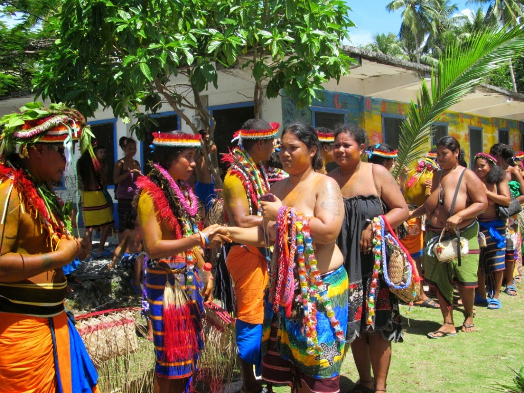 SAILING HELENA: Graduation high school 2014, Woleai, Micronesia.