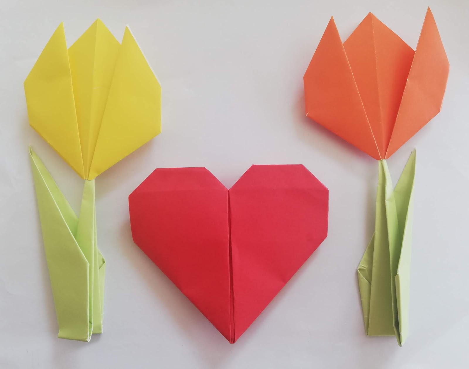 Mala Šem5ka: ORIGAMI IN SIMETRIJA