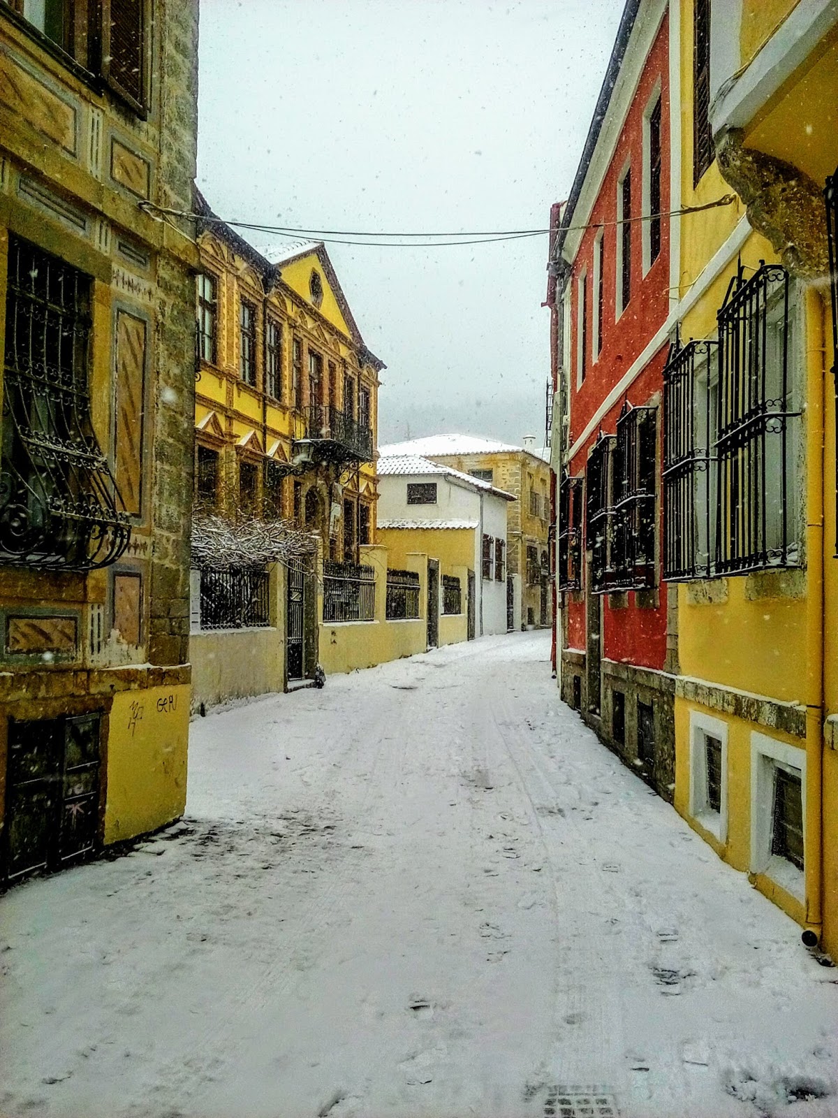 Η ΦΩΤΟΓΡΑΦΙΚΗ ΛΕΣΧΗ ΤΟΥ 5ου ΓΥΜΝΑΣΙΟΥ ΞΑΝΘΗΣ: ΧΙΟΝΙΣΜΕΝΗ ΞΑΝΘΗ