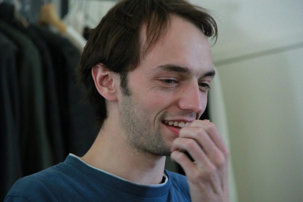 Promotion 6 de l'école du TNB: Les Météores de Mathieu Genet. Avec ...