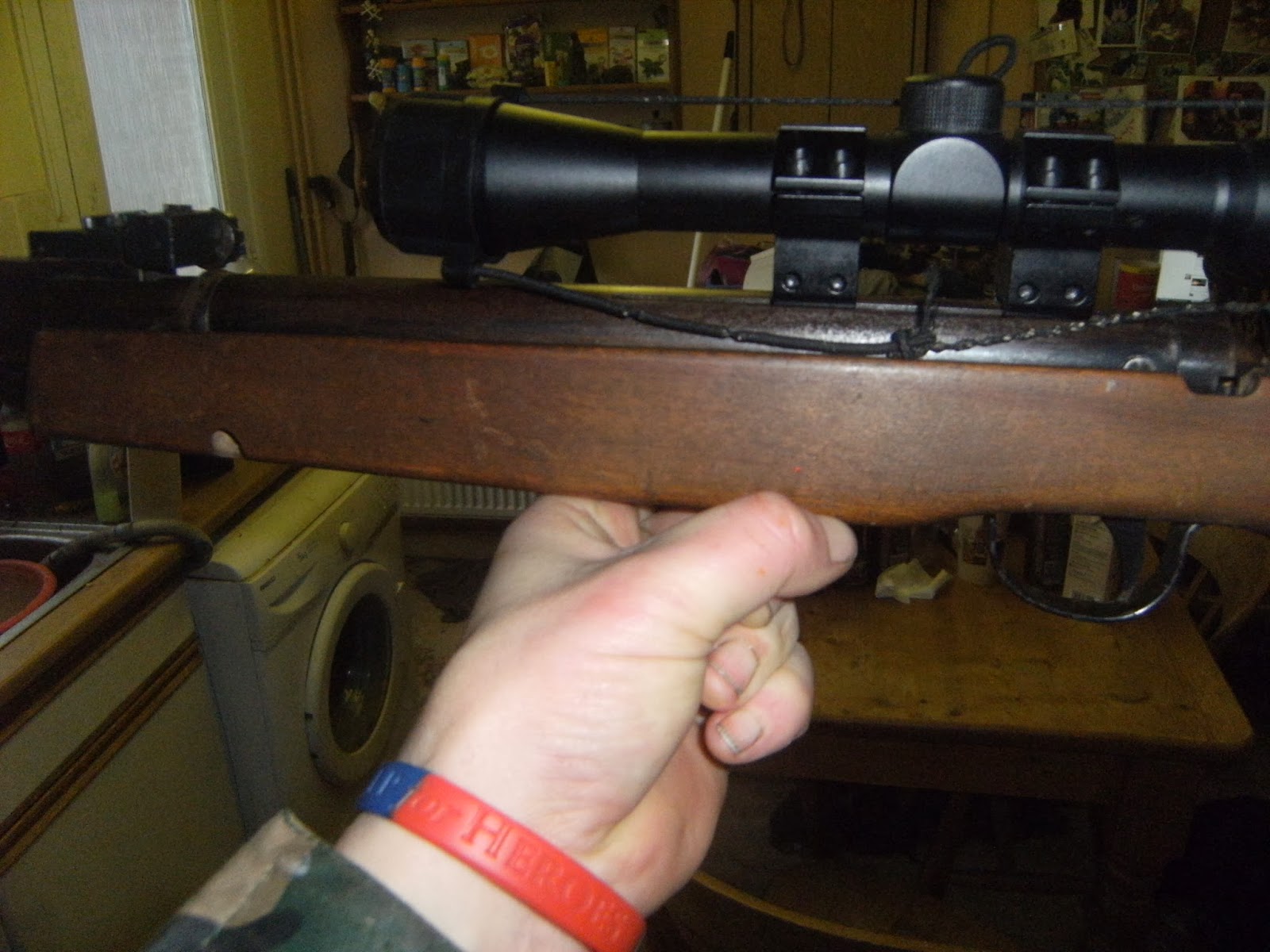 The Angry Angry Gun Company: Webley Hawk Mk II Accuracy