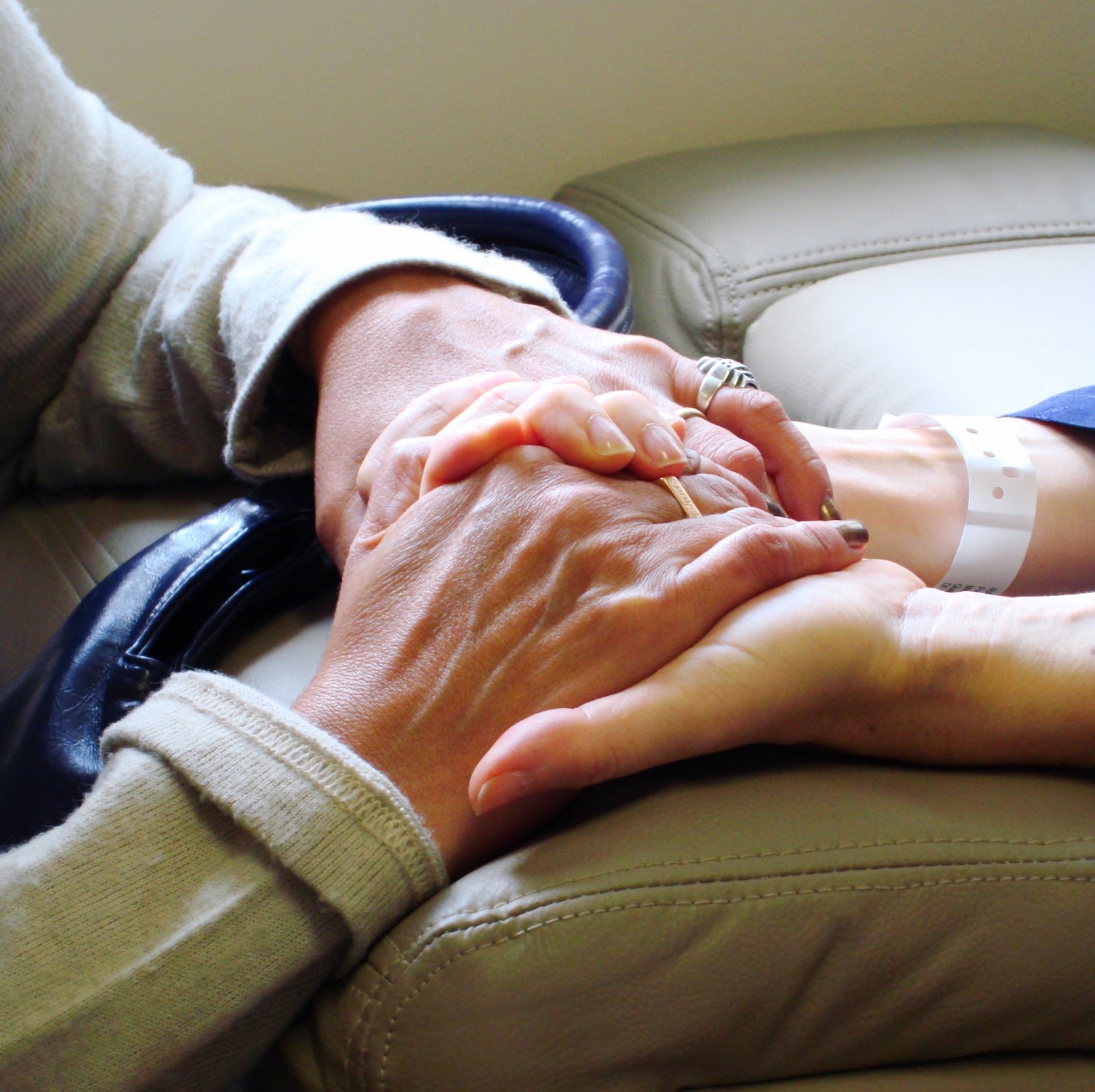 MANANCIAL DE LUZ: Caridade, a grande Virtude