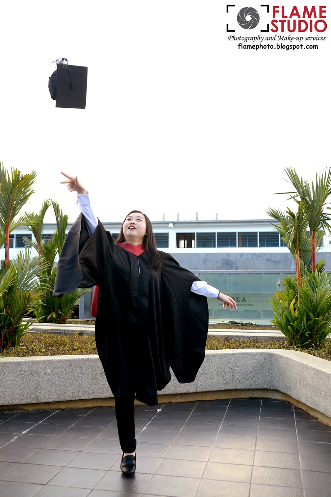 Flame Graduation Photography Studio: Graduation Convocation Family ...
