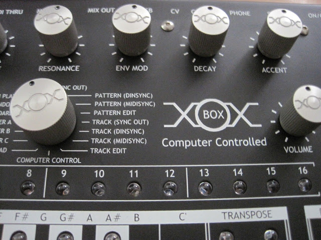 MATRIXSYNTH: Custom Limited Edition x0xb0x with xOx Knobs