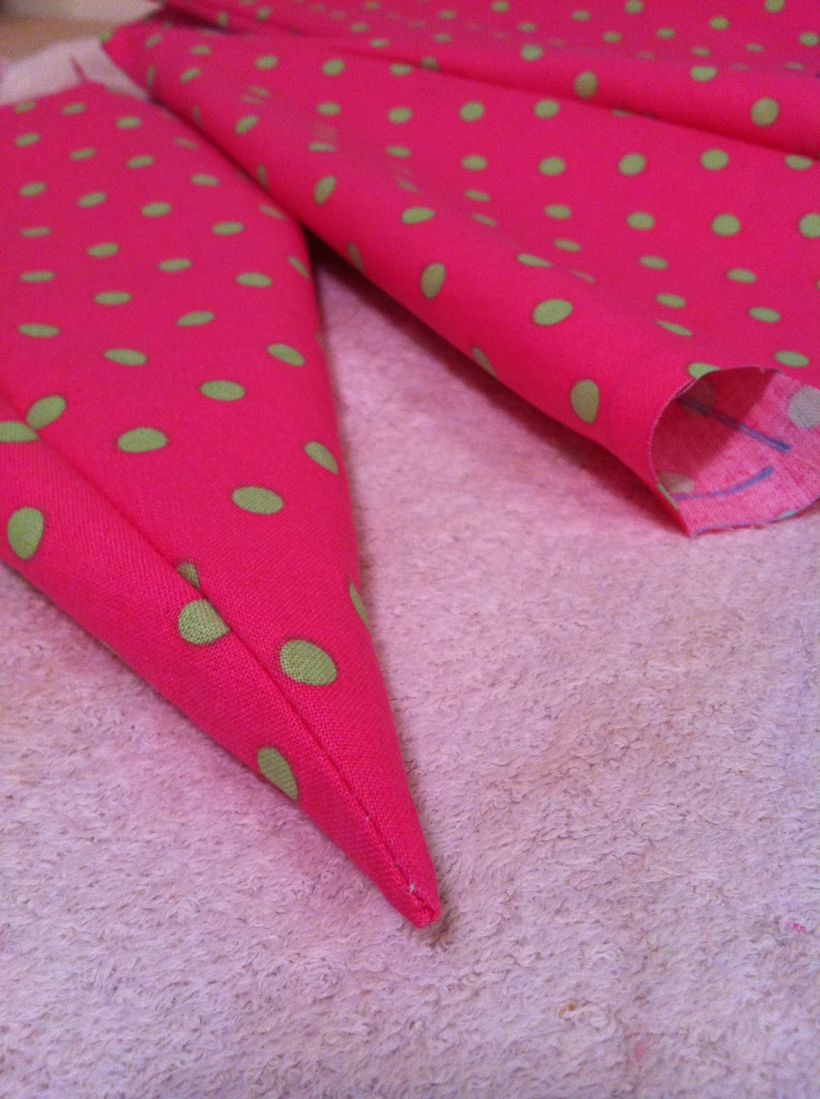 Amongst The Oaks: Bunting Tutorial