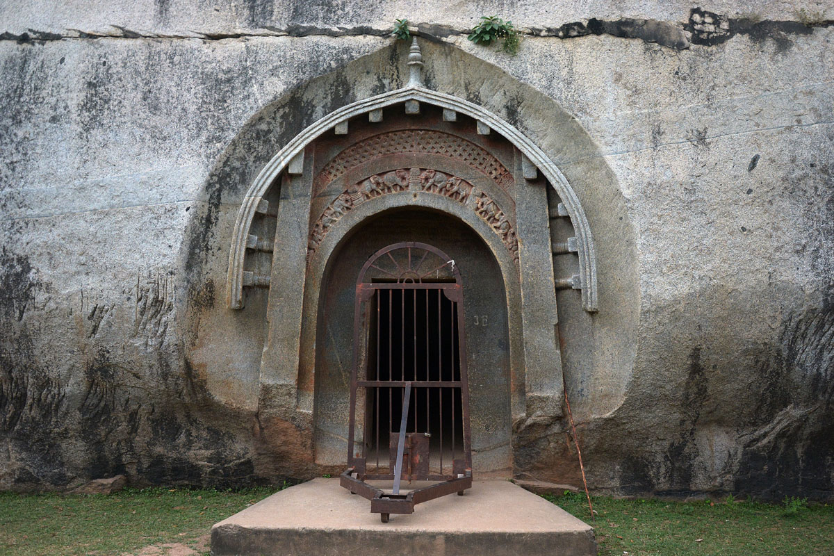 Barabar : Earliest Rock-cut Temples in India