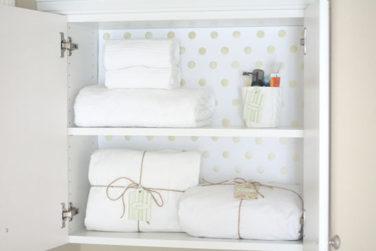 IHeart Organizing: UHeart Organizing: Lovely Linen Storage