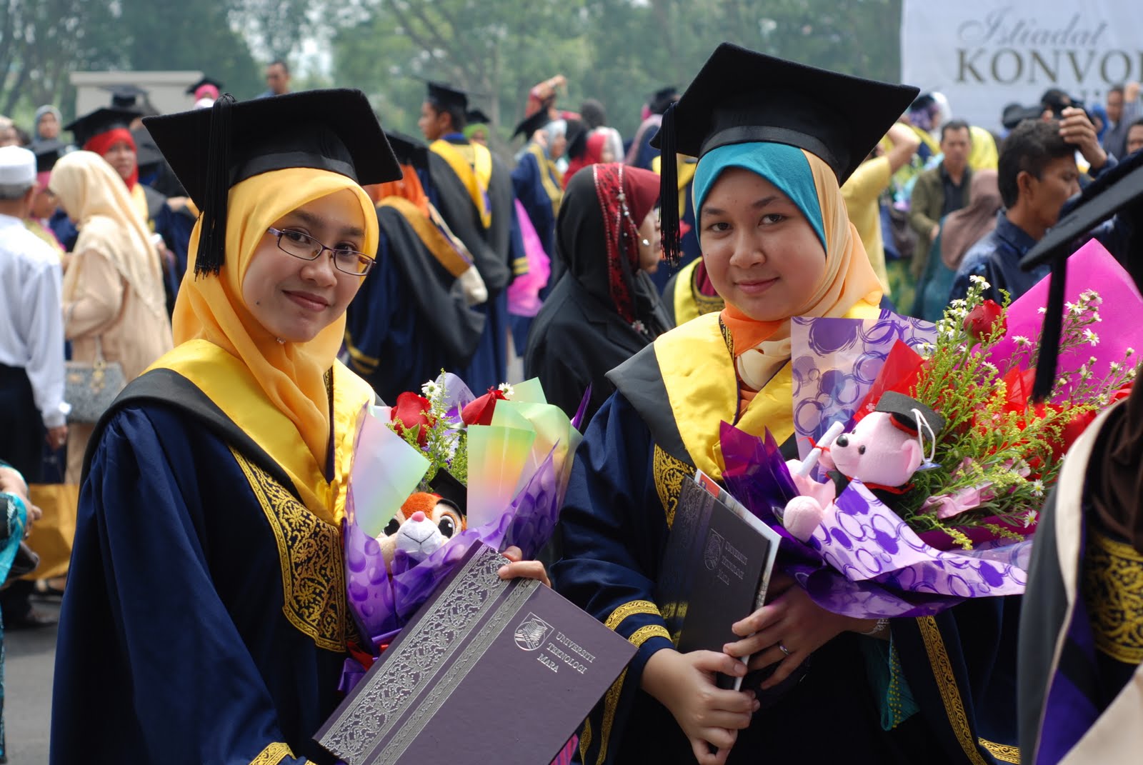 Graduation Day UiTM | NafisPhotography