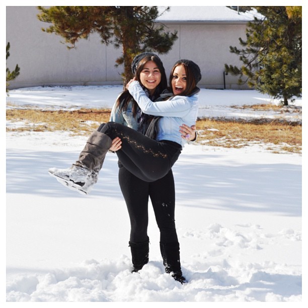 Strong Lift and Carry Photos and Videos - Strong Muscular Girls Lift ...