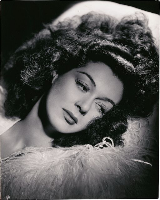 Laura's Miscellaneous Musings: A Birthday Tribute to Rosalind Russell
