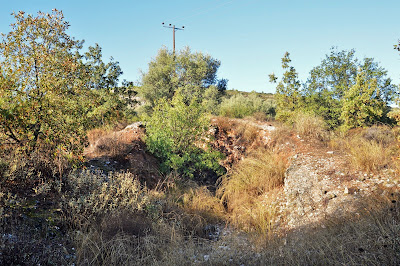 Γιώργος Πρίμπας (Στιγμές): [σε δυο παλιές παραδοσιακές ασβεστοκάμινες ...