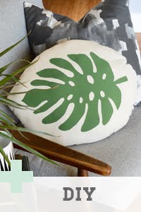 Oleander and Palm: Crib Sheet Pattern