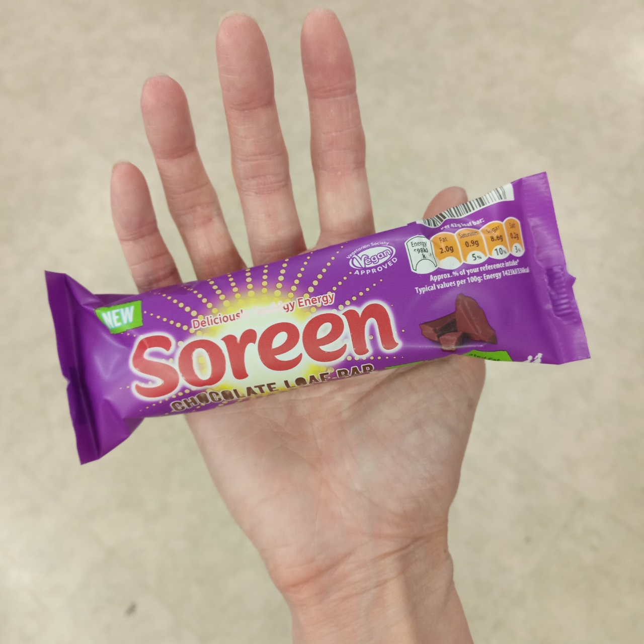 Supersupergirl's Food Reviews: Soreen Chocolate Loaf Bar