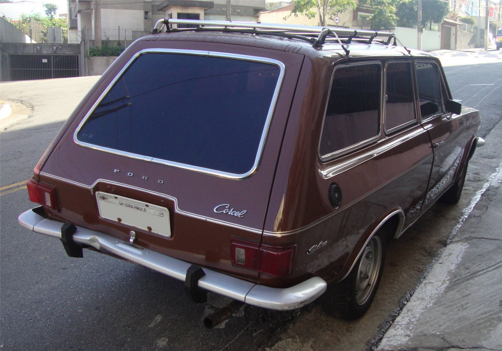 Registros Automotivos do Cotidiano: Ford Belina 1977