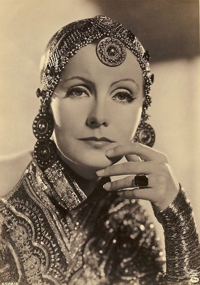 45 Fabulous Portrait Photos of Greta Garbo in the 1931 Film “Mata Hari ...