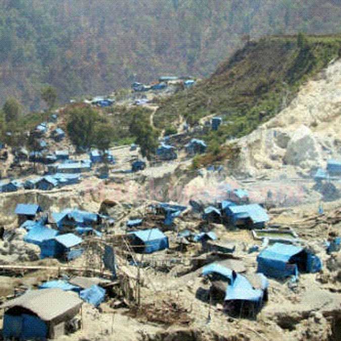 Emas Gunung Botak Dinikmati Penambang Luar Daerah - Maluku Post