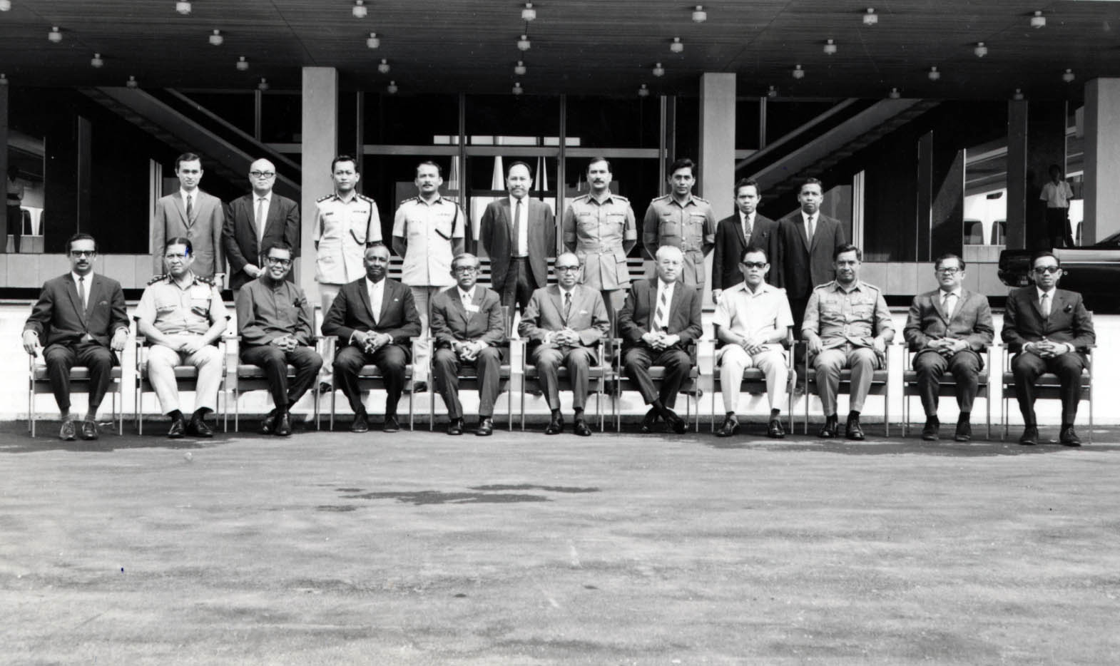 JEMPOLSLIFE: PENUBUHAN MAJLIS GERAKAN NEGARA (MAGERAN)