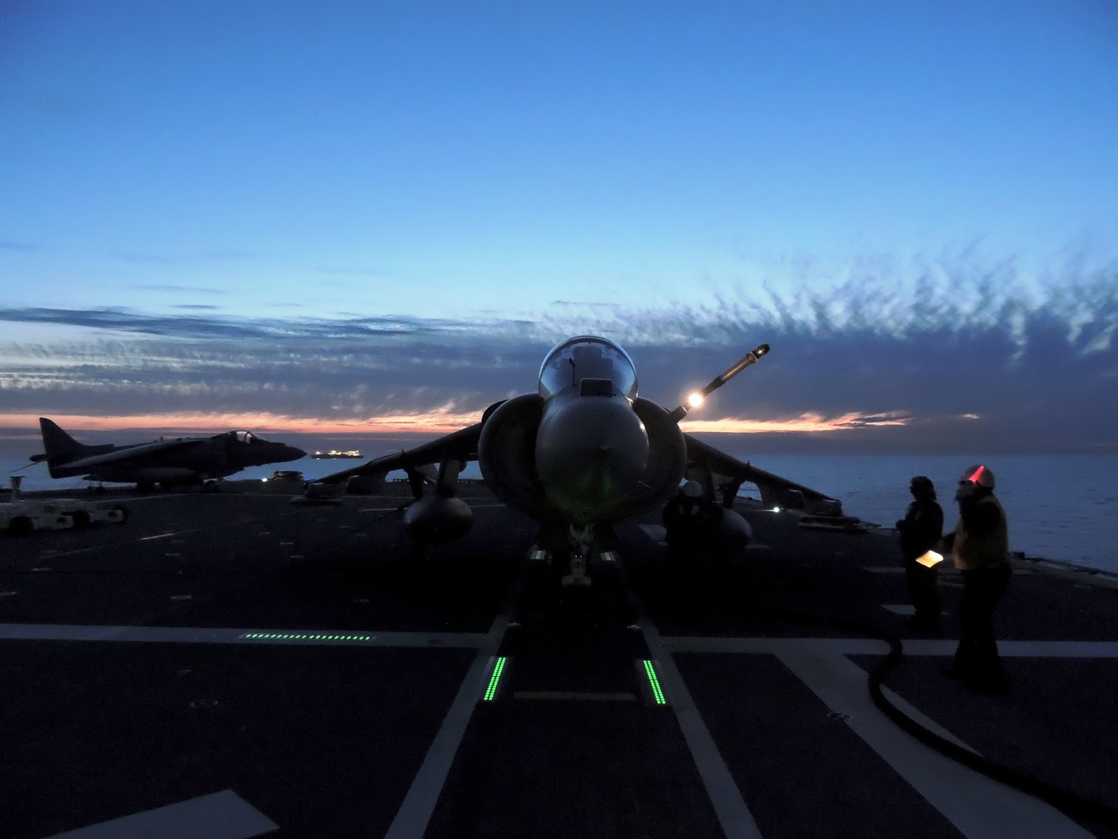 SNAFU!: Night Time Harrier Ops on the LHD Juan Carlos & it looks like ...