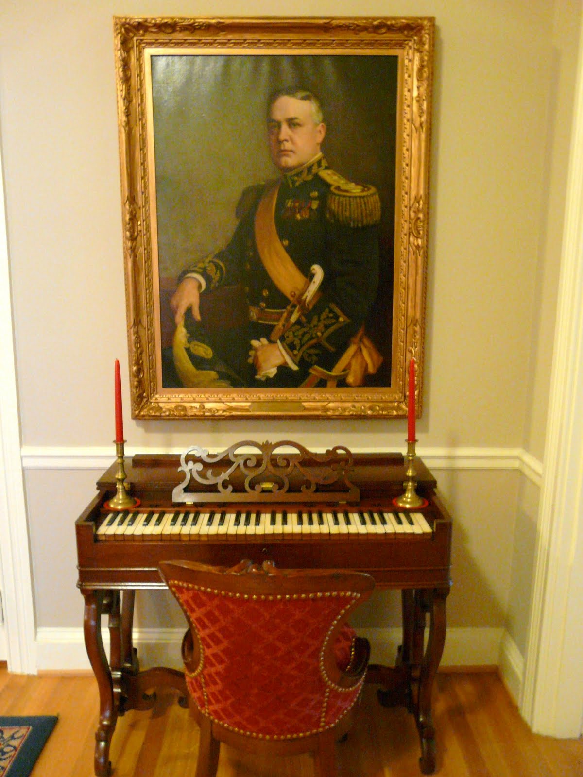 Tuxedo-moon: Tour of the Marine Commandant's Home