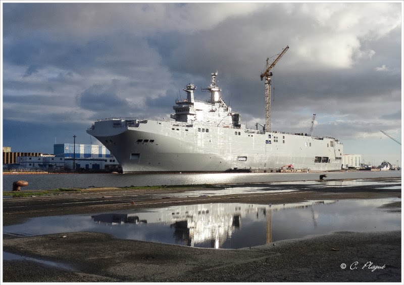 prime13: Vladivostok – Mistral Class LHD Bound for Russia Begins Sea ...