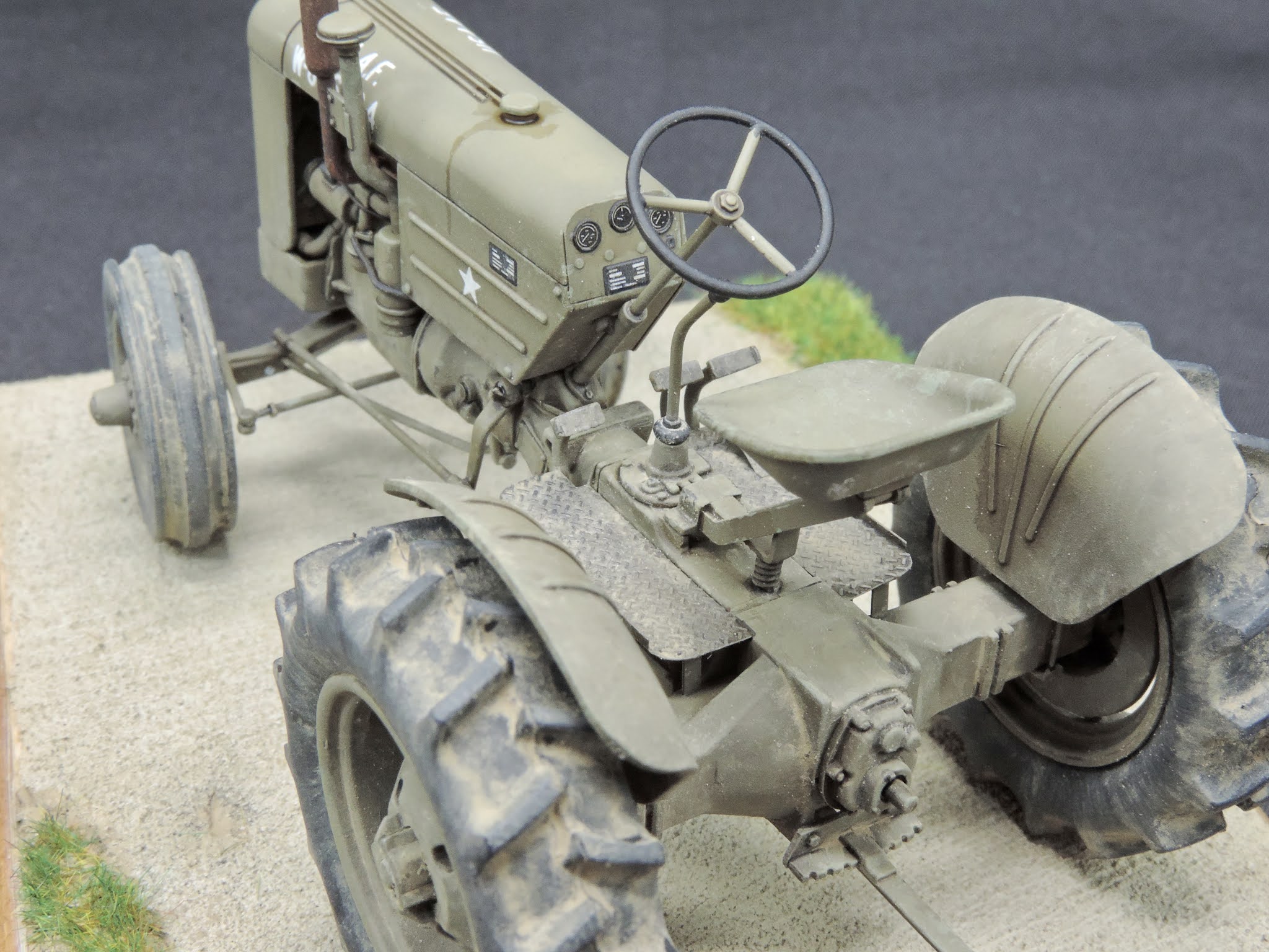 Pete's Model World : Airfix 1/35th USAAF Tractor Finished