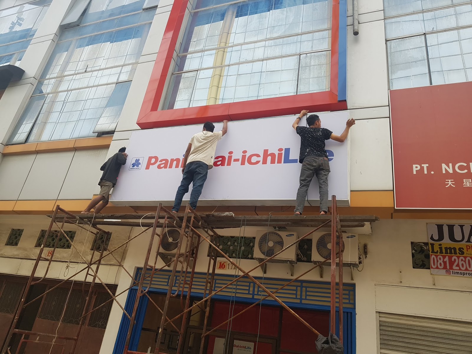 vendor neon box medan: Pembuatan Neon Box di medan, Neon Box medan ...