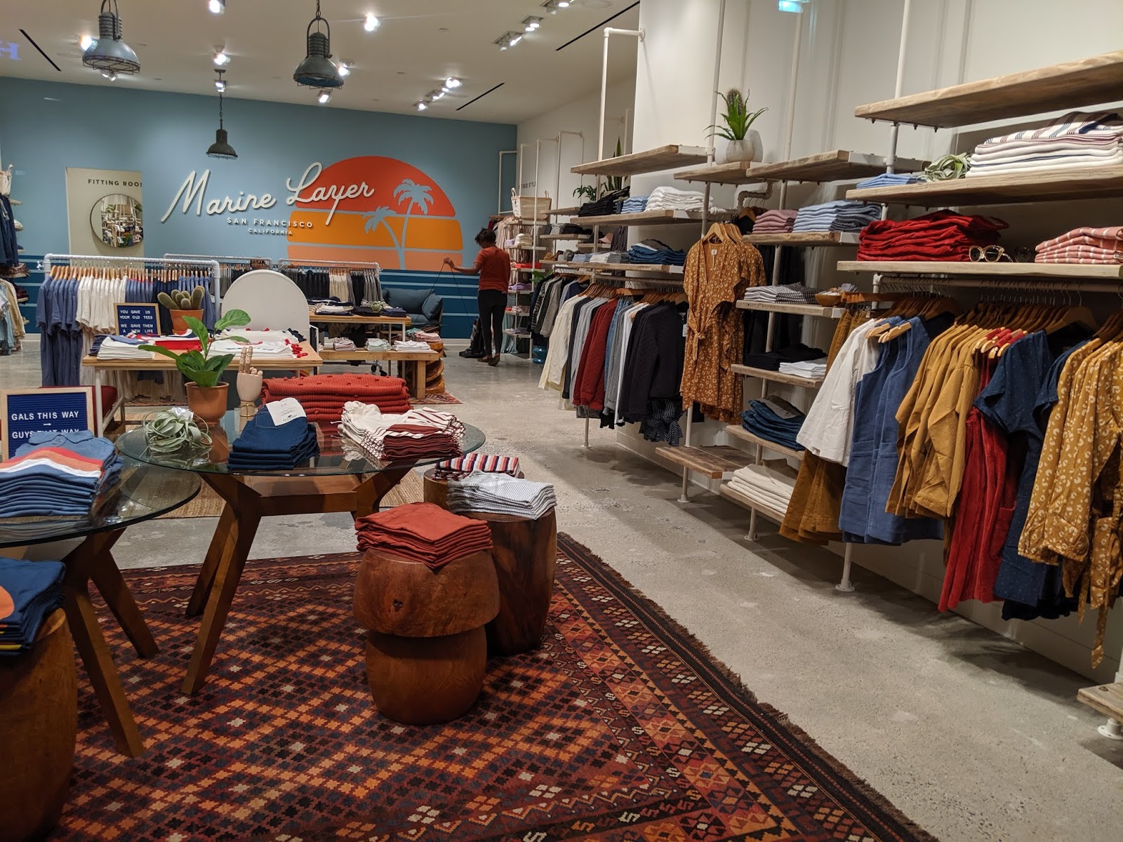 Robert Dyer @ Bethesda Row: Marine Layer opens at Bethesda Row (Photos)