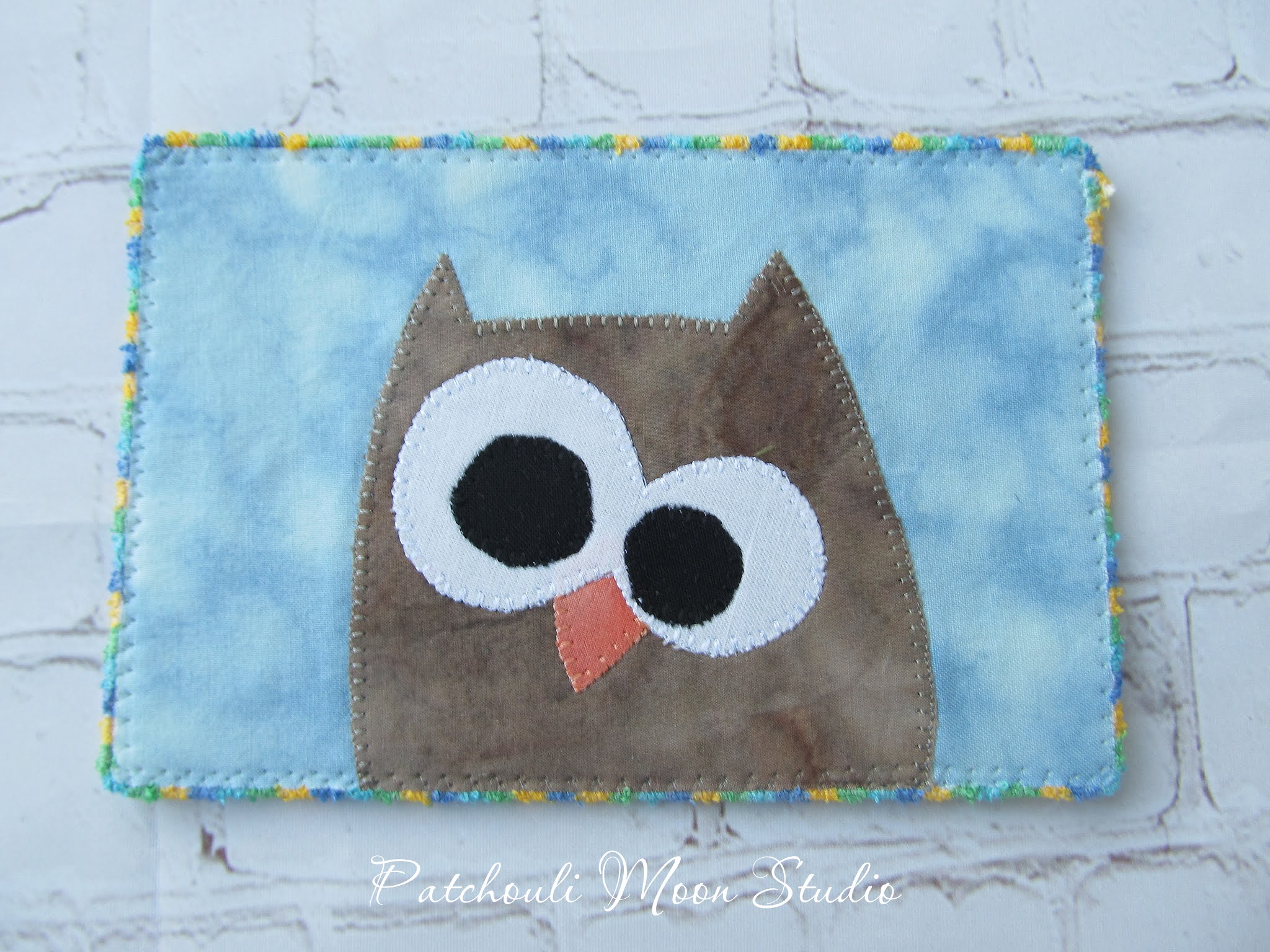 Patchouli Moon Studio: 23 Applique Fabric Postcards