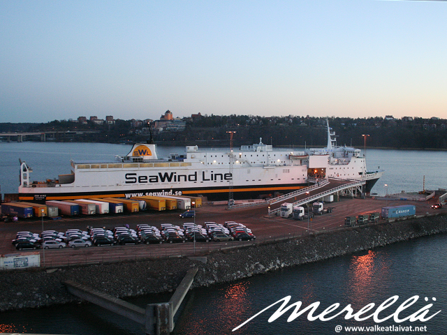Merellä @ www.valkeatlaivat.net : Siljan Turun laivat / SeaWind Line ...
