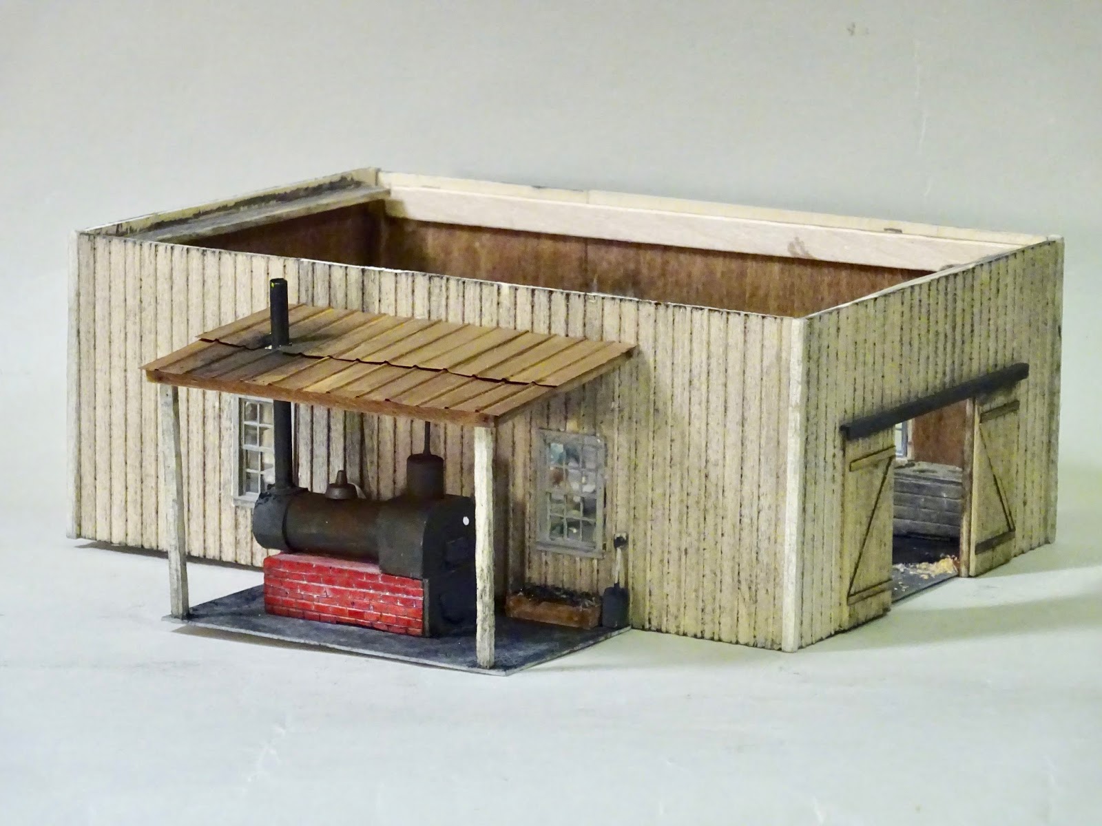Model Railroad Minutiae: Furniture factory building one less roof